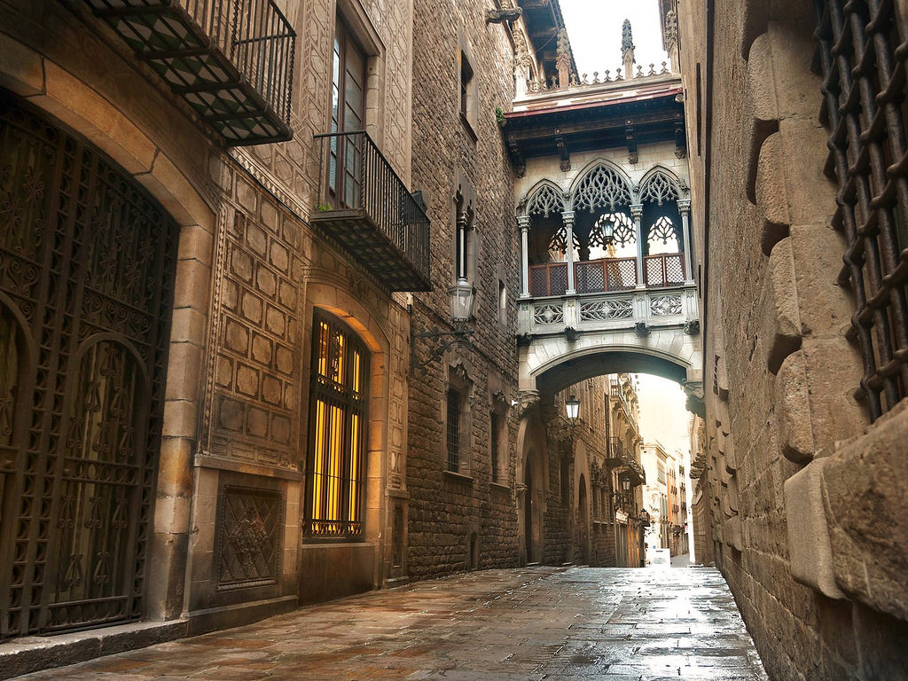 Top 10 Tourist Attractions in Barcelona